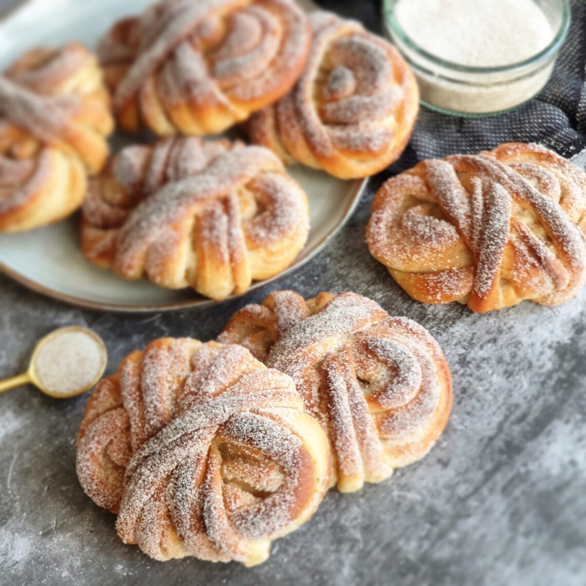 Saftigaste kanelbullarna som på café – FANNIES FIKA